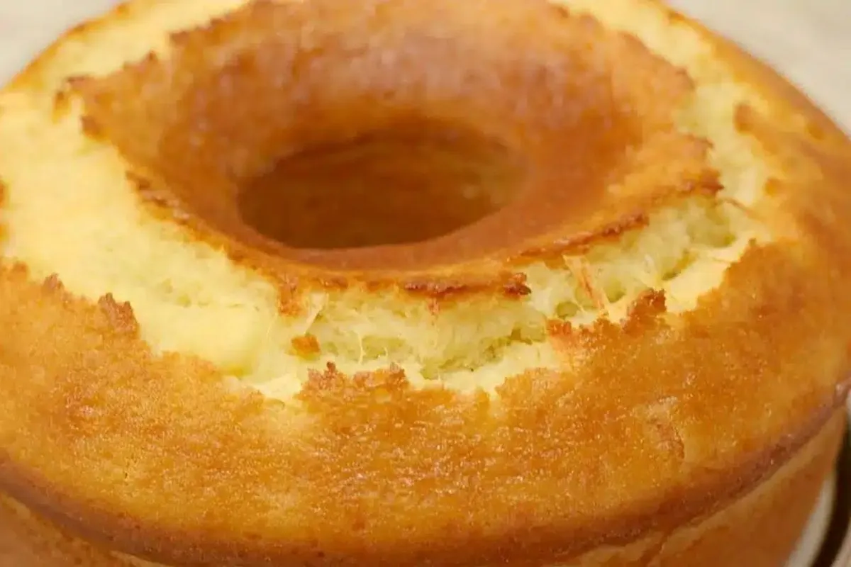 Bolo de queijo muito fácil basta misturar todos os ingredientes e levar ...